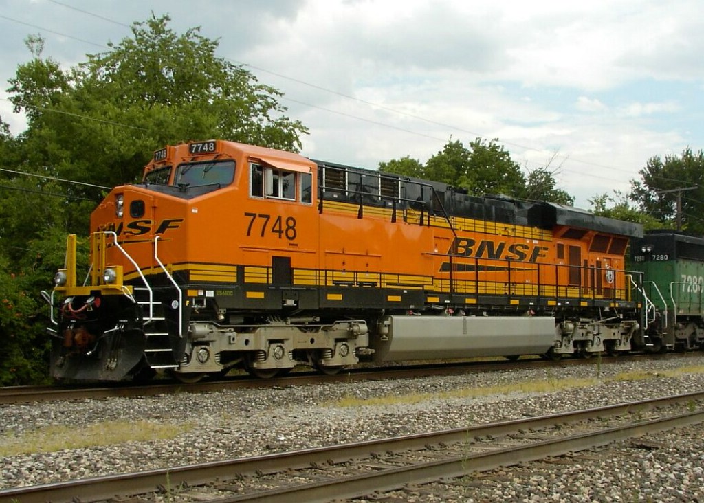 BNSF 7748 (N Byrd)